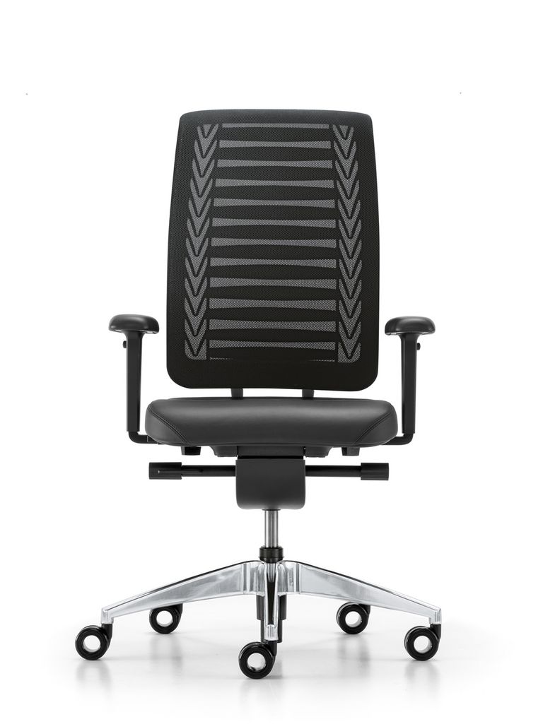 Reflex – an office swivel chair with an innovative slatted backrest and ...