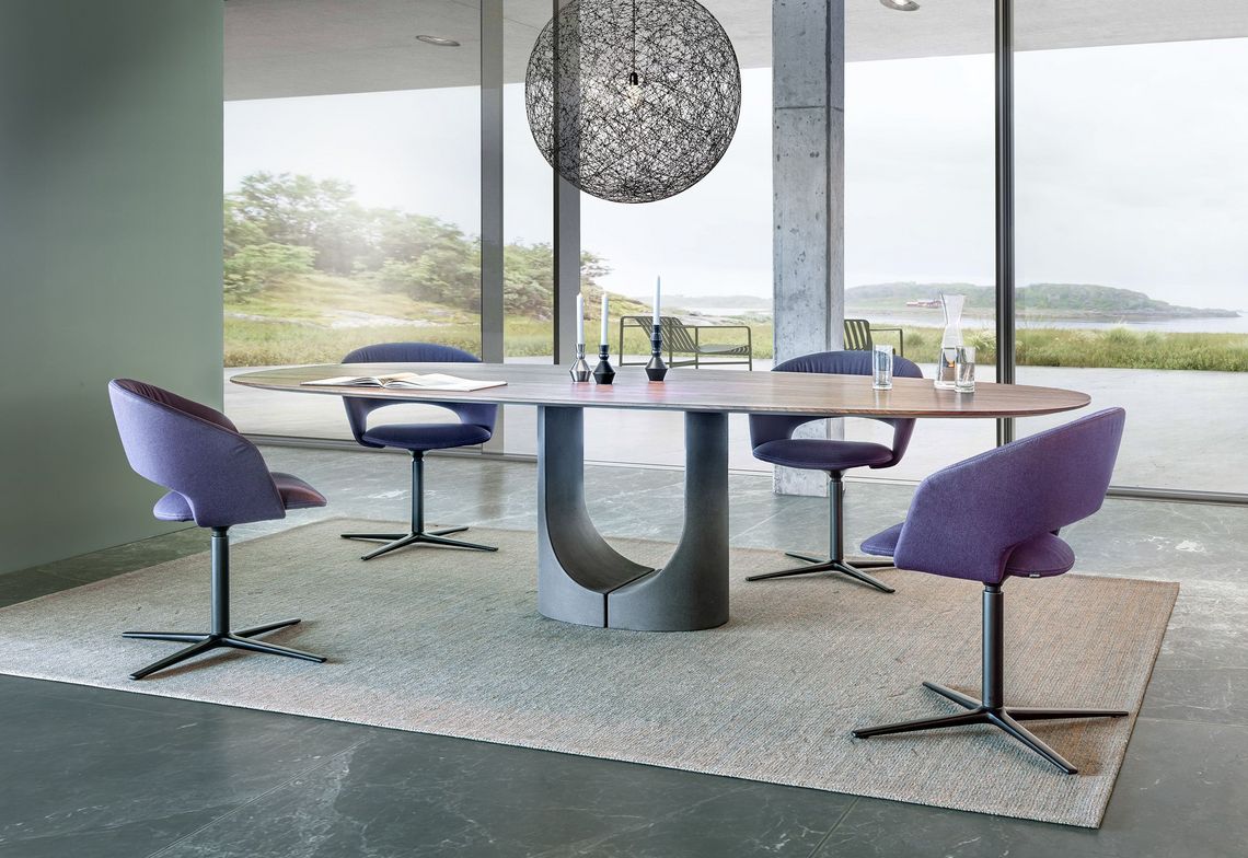 Esstisch Udina – expressiv in Form und Materialität