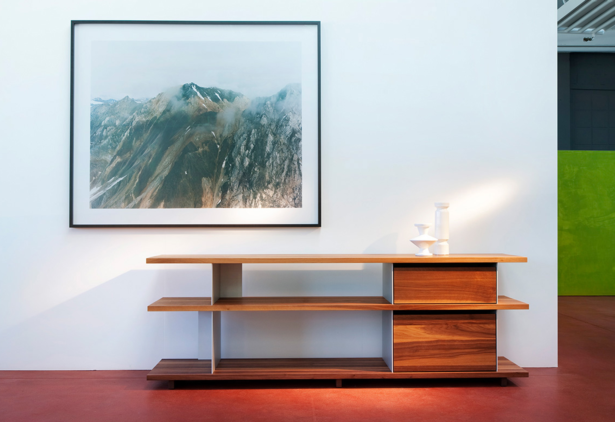 Sibora – Modular sideboard with a purist look